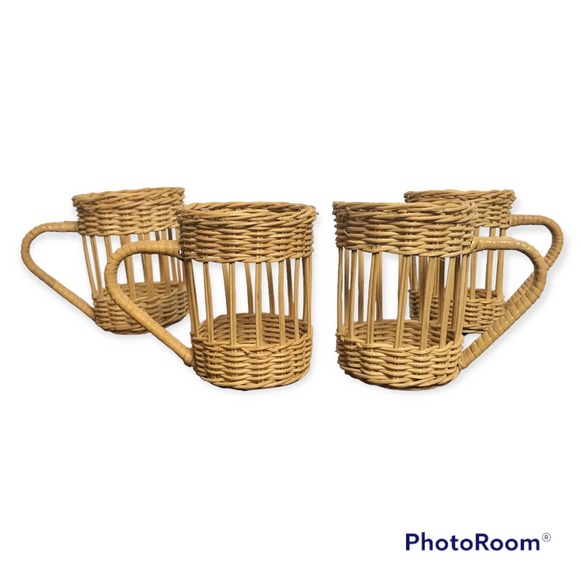 Unbranded | Dining | Vtg Set Of 4 Wicker Rattan Made In Prc Tumbler Cup ...